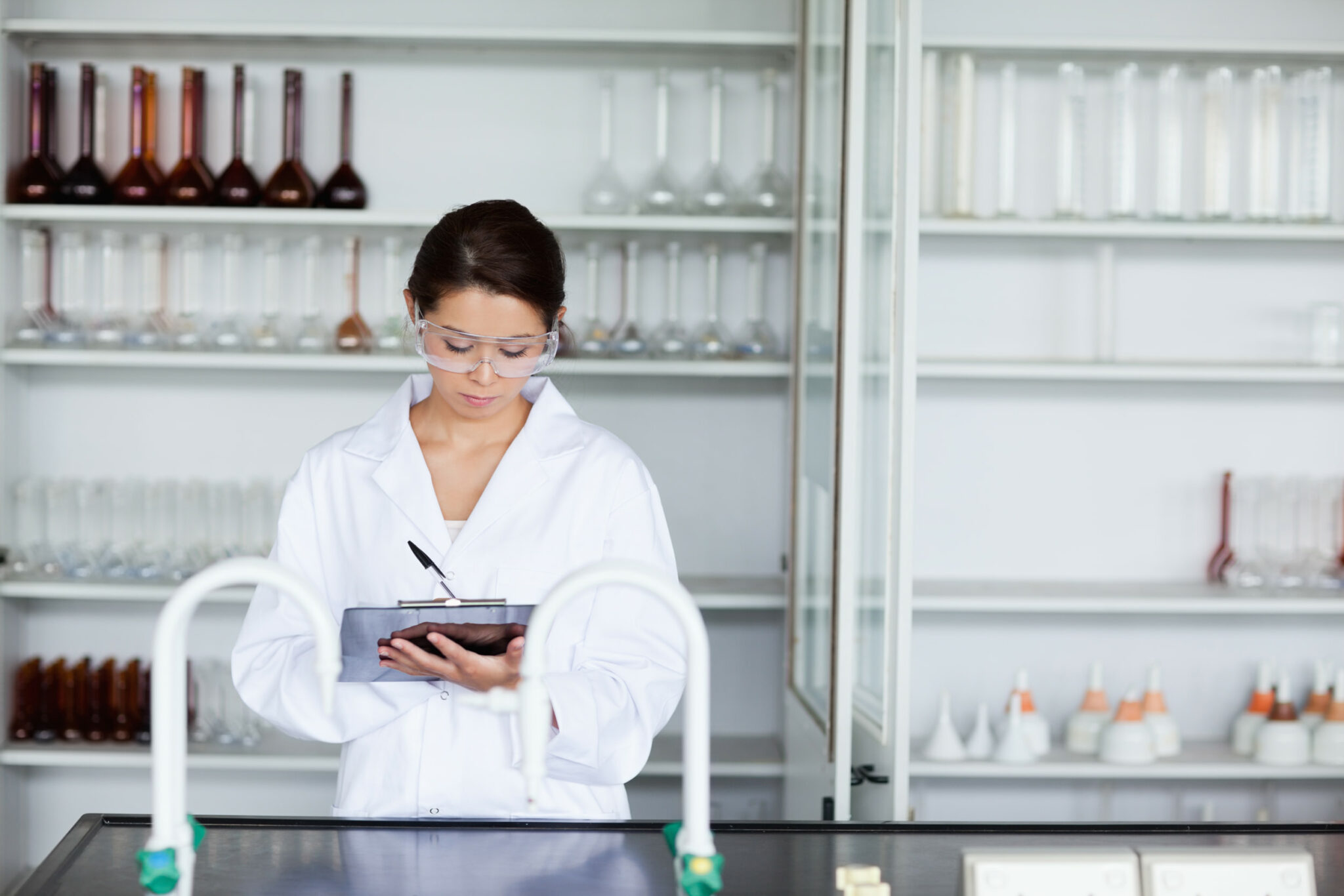 Control de calidad en laboratorios farmacéuticos - Net Pharma Academy